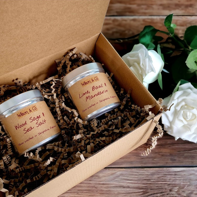 Gifts Under 2 Pounds - 60+ Gift Ideas for 2026