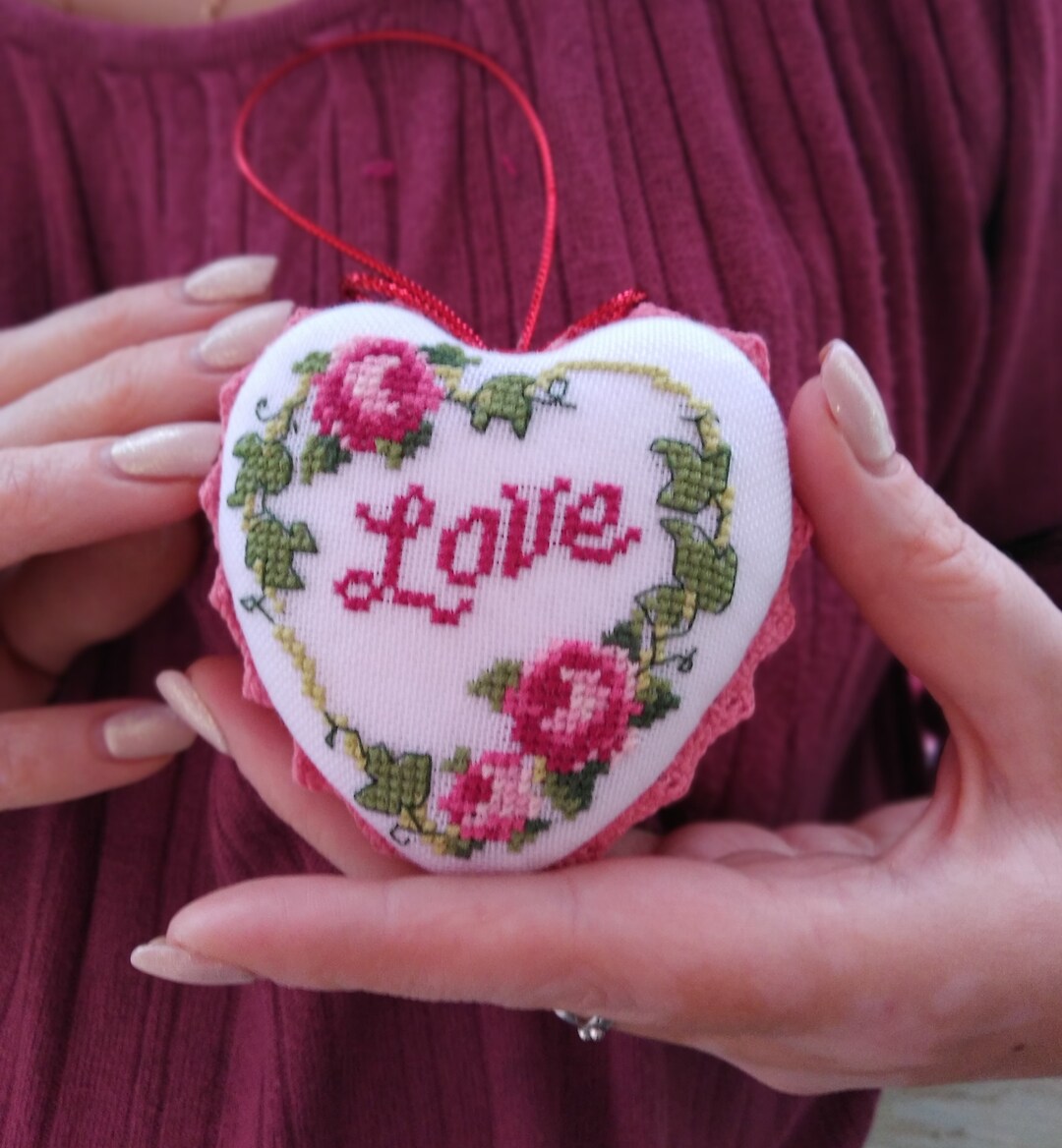 Embroidered Love Heart Ornament – Handmade Valentine's Day Gift - Etsy