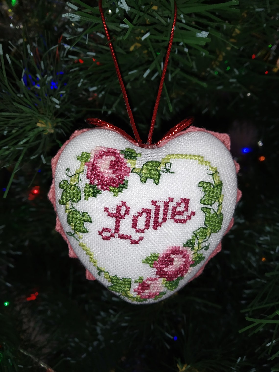 Embroidered Love Heart Ornament – Handmade Valentine's Day Gift - Etsy