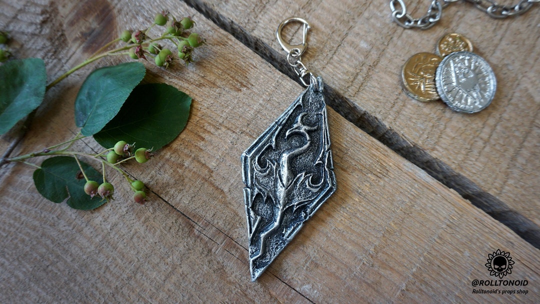Skyrim Dragon Keychain or Magnet, the Seal of Akatosh - Etsy