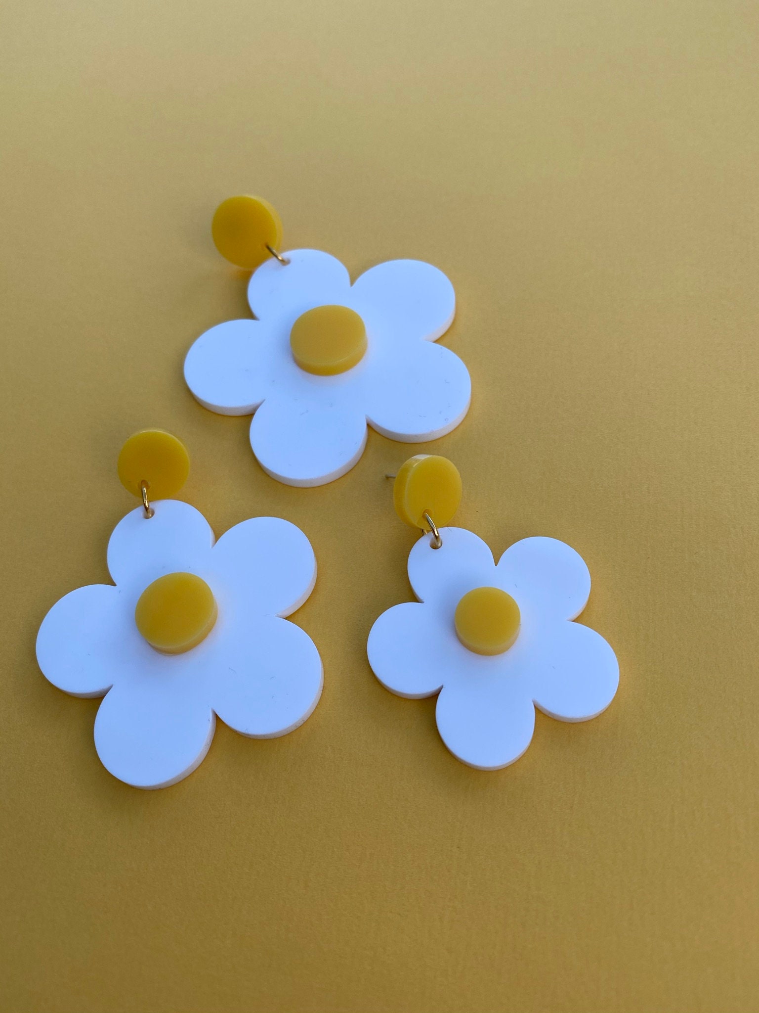 Daisy Dangles | Etsy