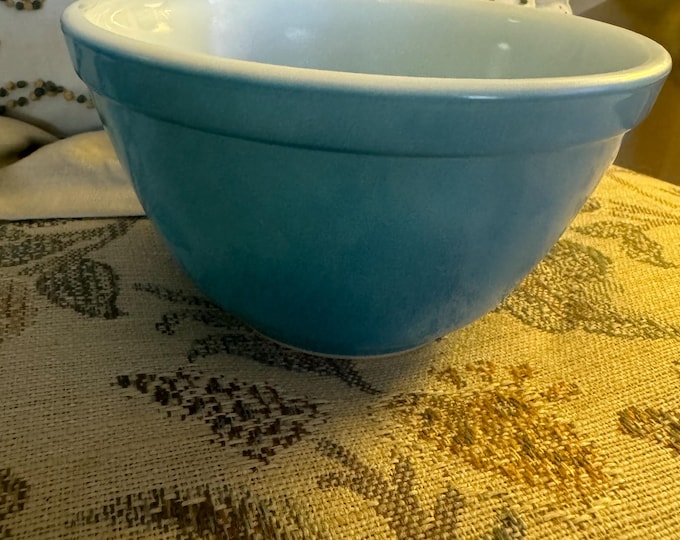 Vintage Pyrex #401 1 1/2 Pt. Primary Blue Mixing Bowl! - Etsy