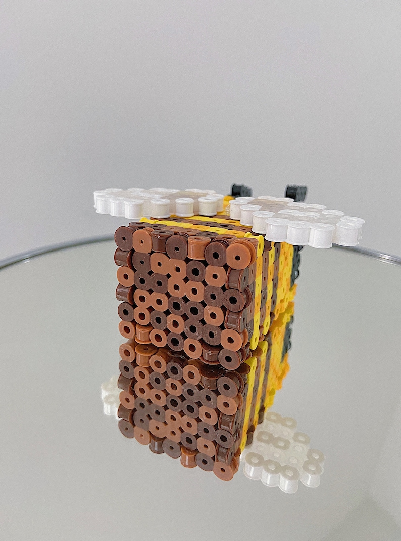 Cute minecraft bee - onthegopere