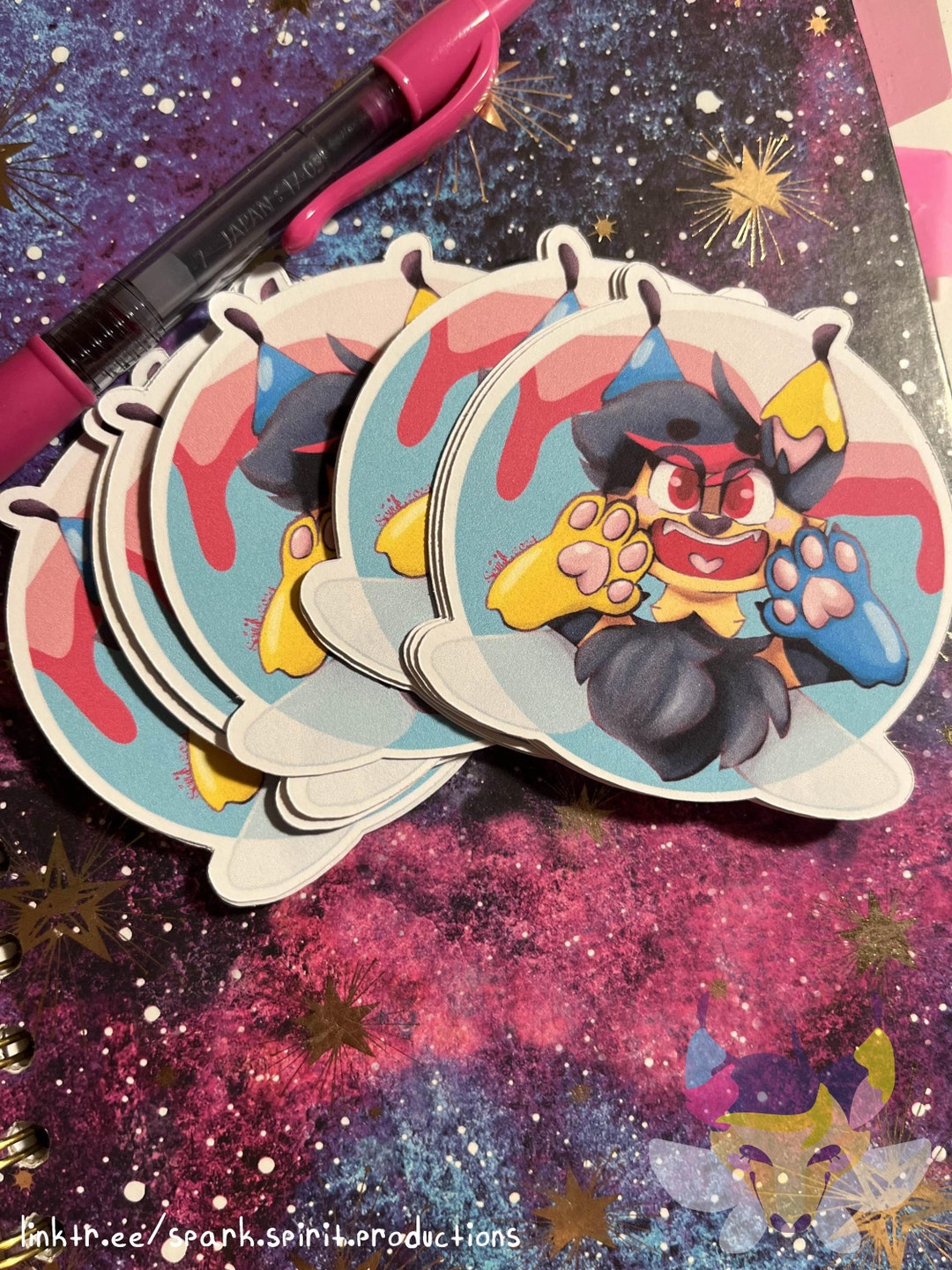 Colorful Bee! - Folf Furry Sticker - Etsy