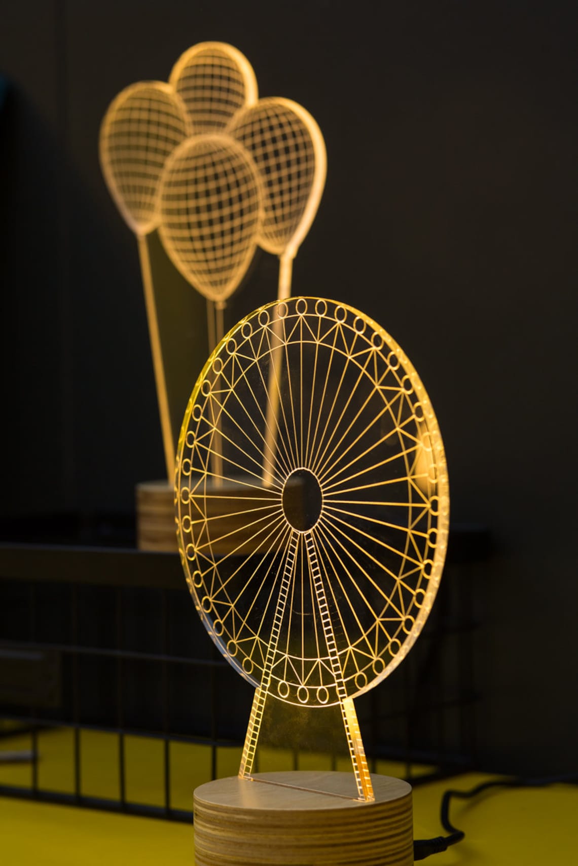 The Original Ferris Wheel BULBING Optical Illusion 2D to 3D Table Lamp ...
