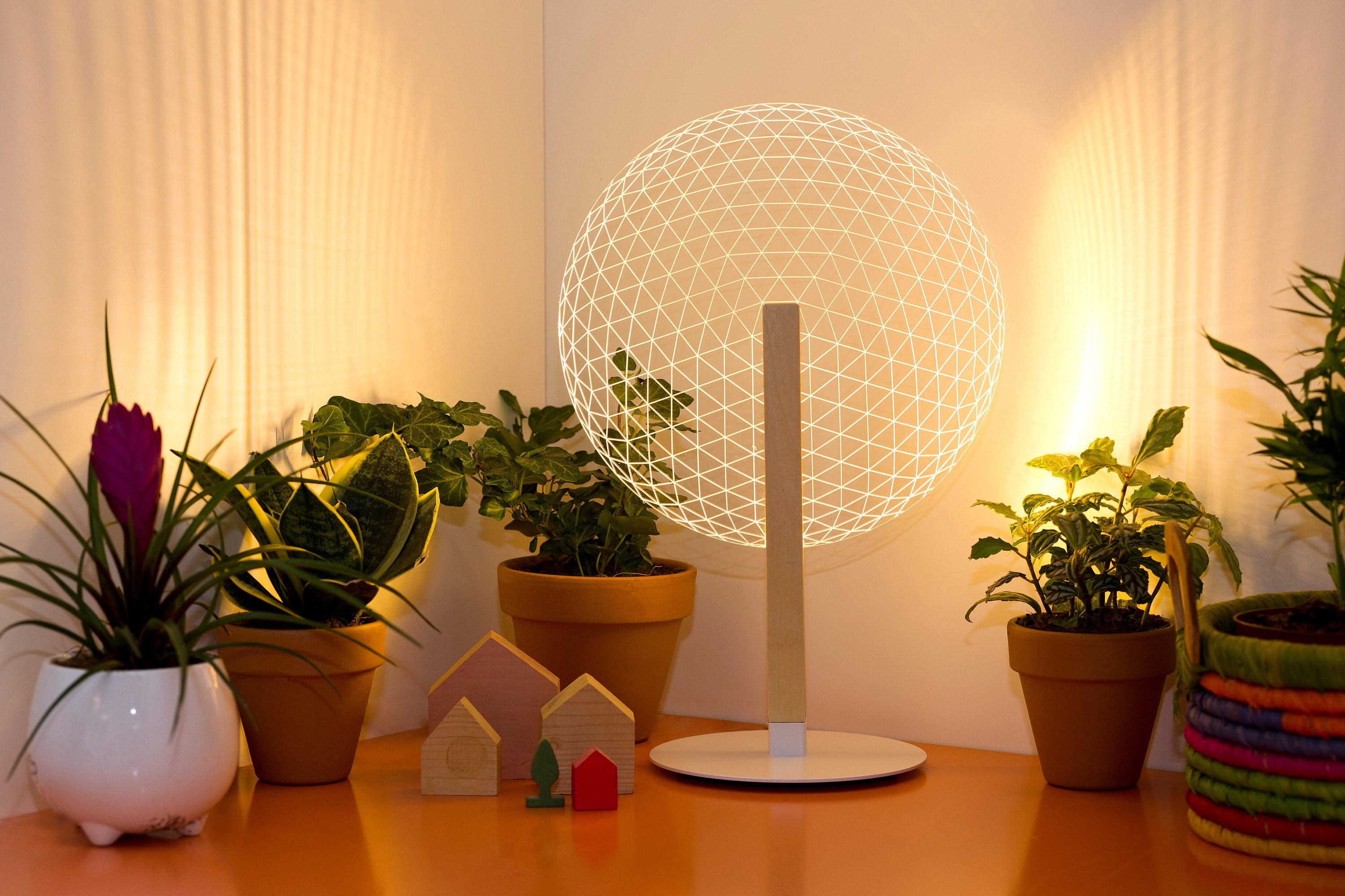 The Original BLOOM Optical Illusion 2D to 3D Table Lamp Eco Friendly ...