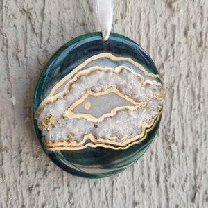 Christmas Tree Geode Style Ornament - Etsy