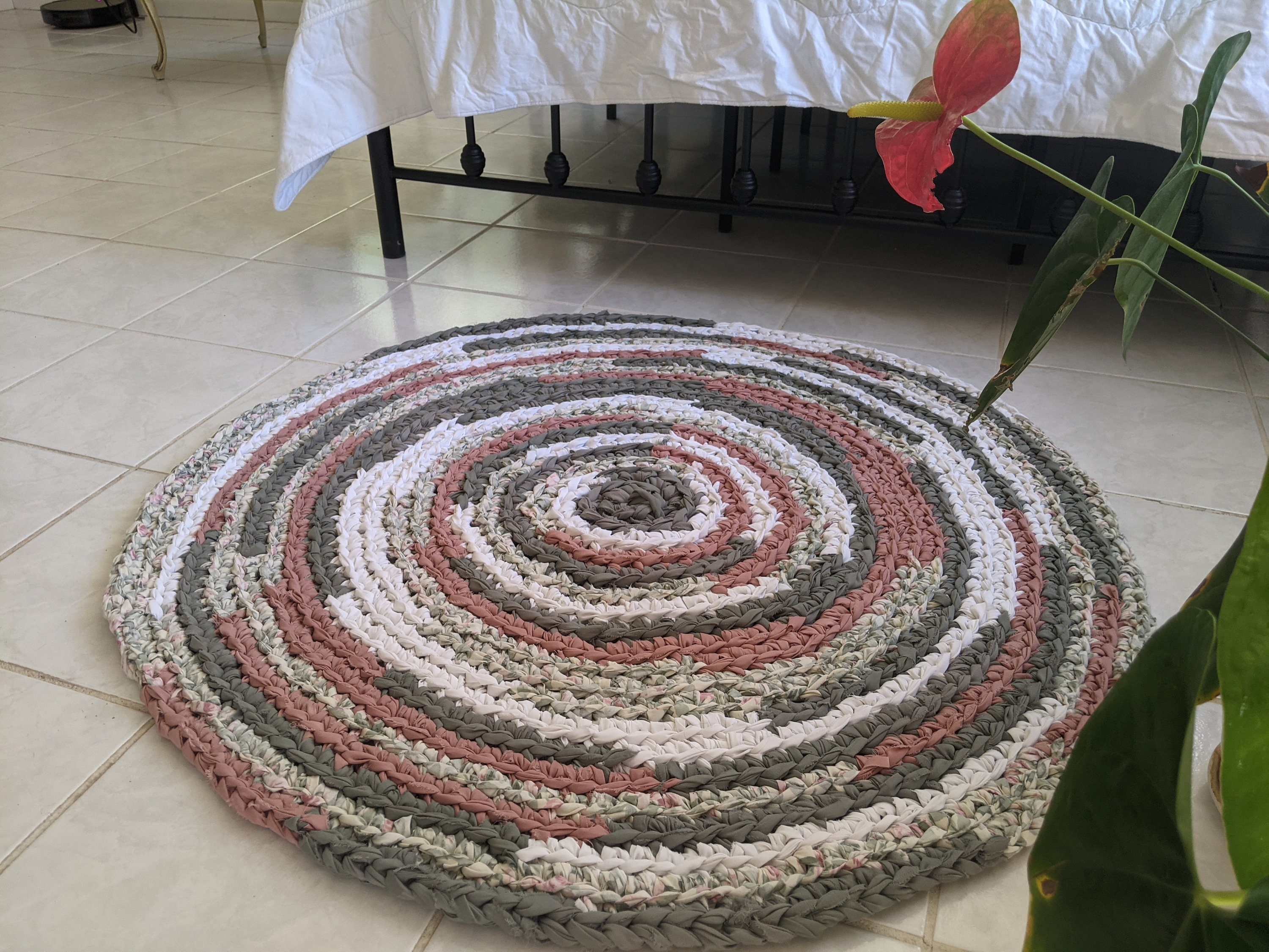 40 Hand Crocheted Rug Grey, Pink, and White Swirl - Etsy UK
