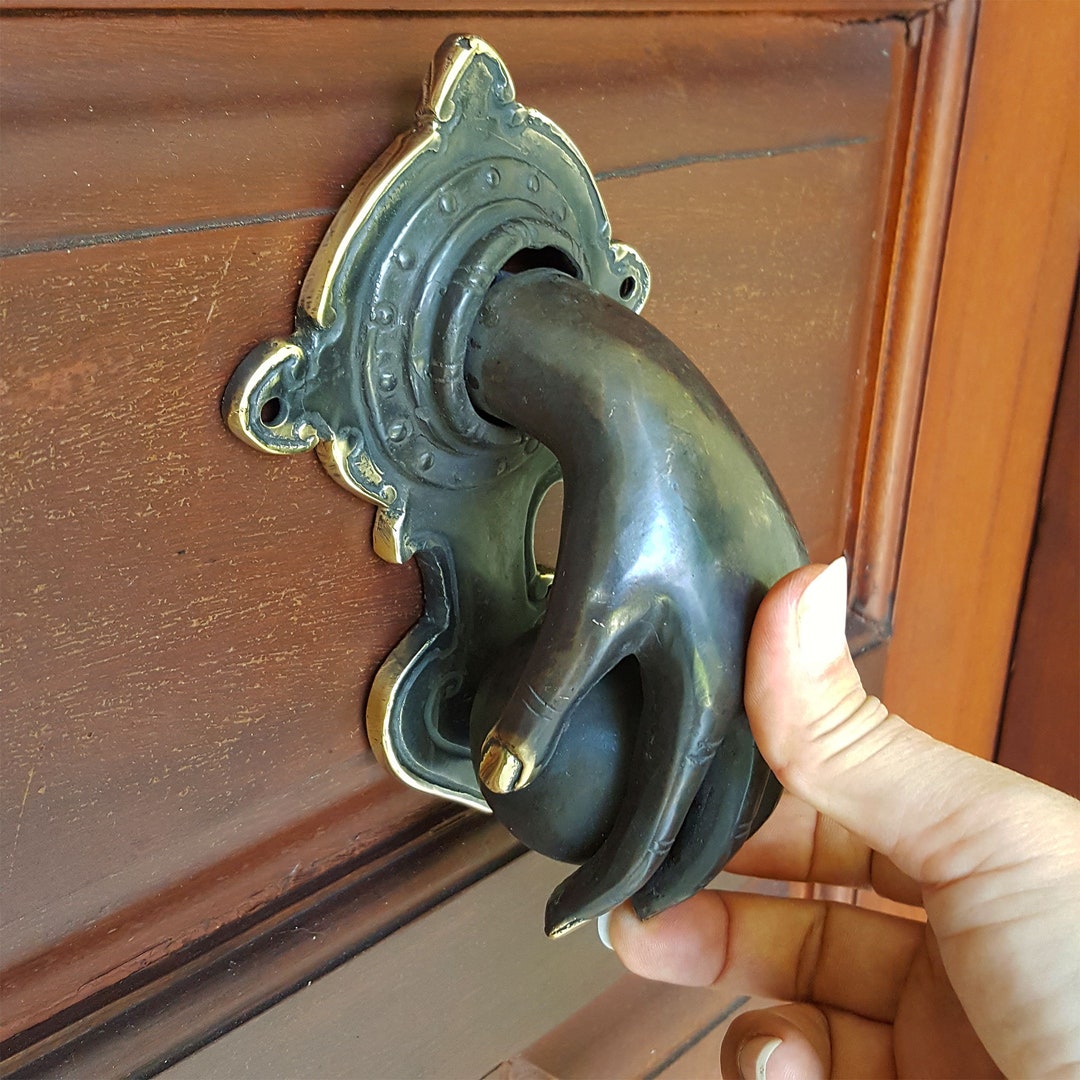 Left Hand Light Weigh Door Knocker BANGER 6.1/2 Vintage Old Style Hand ...