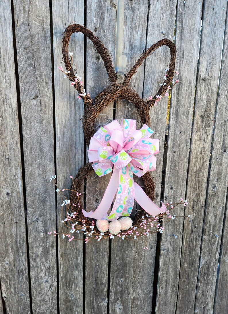 Easter Bunny Grapevine /farmhouse Easter Wreath /pip Berry Rabbit ...