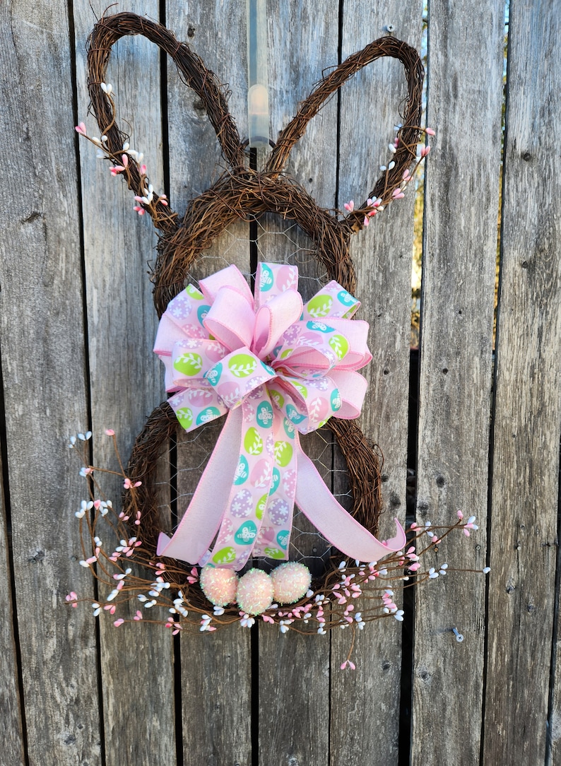 Easter Bunny Grapevine /farmhouse Easter Wreath /pip Berry Rabbit ...