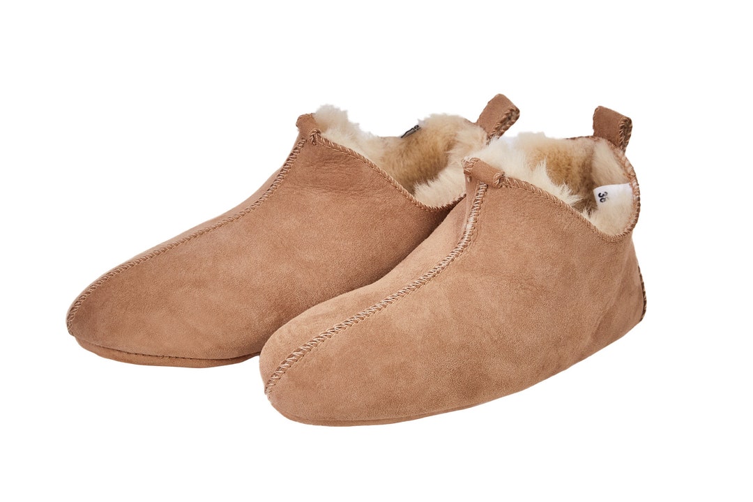 Real Shearling Sheepskin Slippers - Man or Woman! Unisex. Real Natural ...