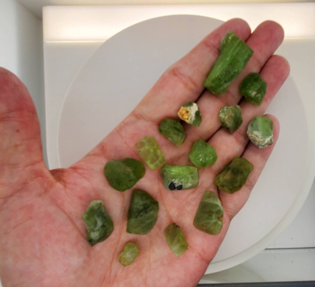 Peridot Chakra Healing 46.9 Grams 16 Pcs Natural Raw - Etsy
