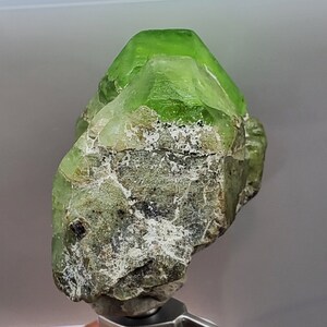 Peridot Specimens 300 Carat / Healing Peridot - Etsy
