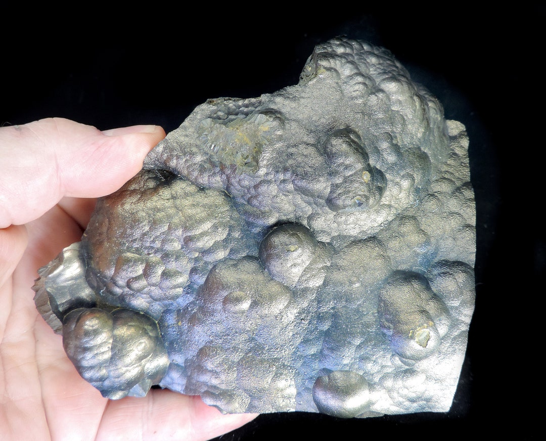 Amazing Large 'golden Hematite' Specimen Showing Sculptural Botryoidal ...