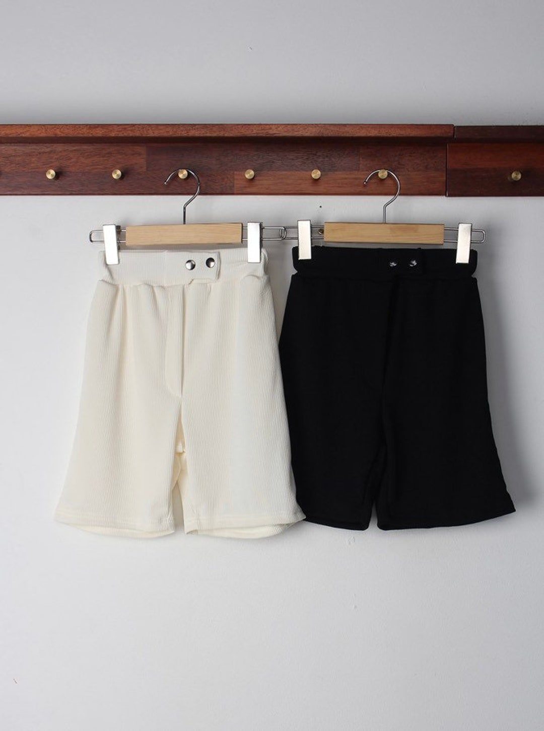 Women’s Spandex Stretching Comfortable High-rise Tight Fit Long Shorts ...