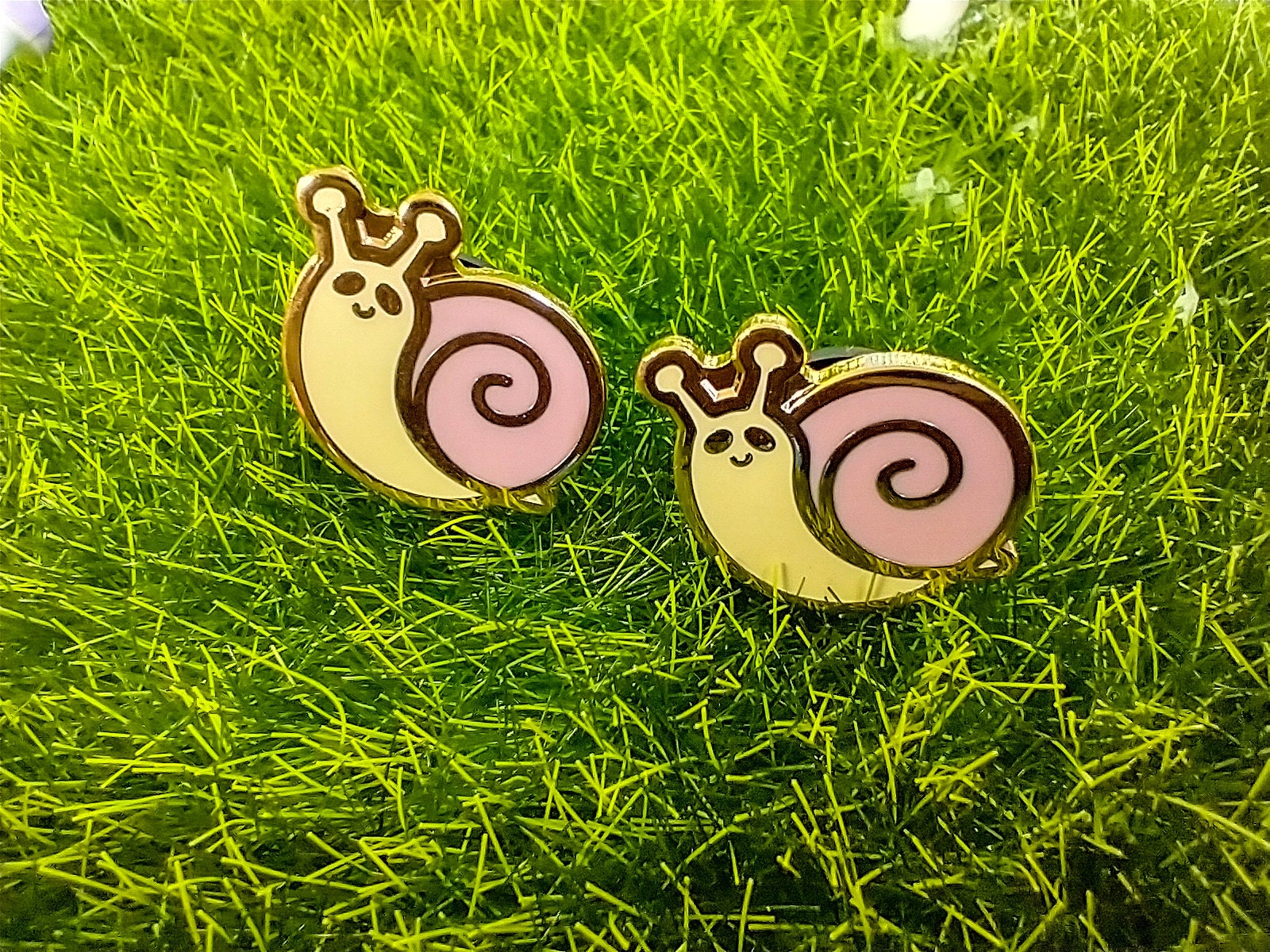 Froggy Friends Razmatazz Mini Enamel Pin Snail Pin Snail - Etsy