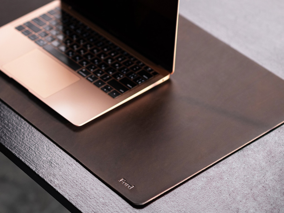 Personalized Leather Desk Pad - Anniversary Gift for Men, Desk Mat ...