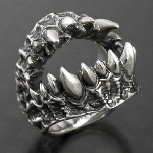 Fang Ring / SFD-R-126 - Etsy