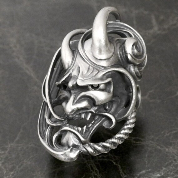 Stream Hannya Ring | Etsy