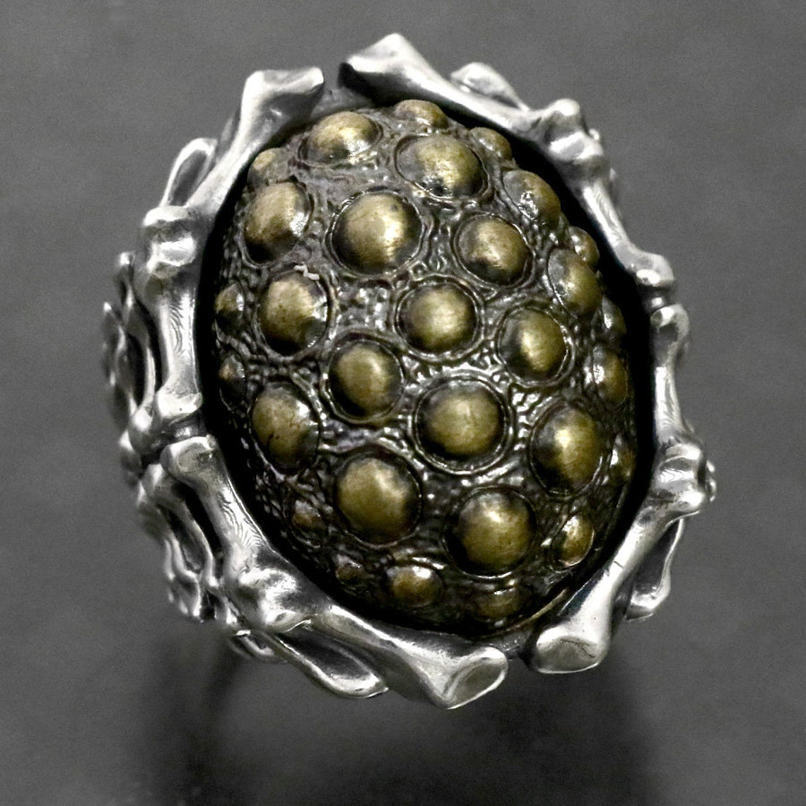 Creature Rib Ring / SFD-R-130 | Etsy