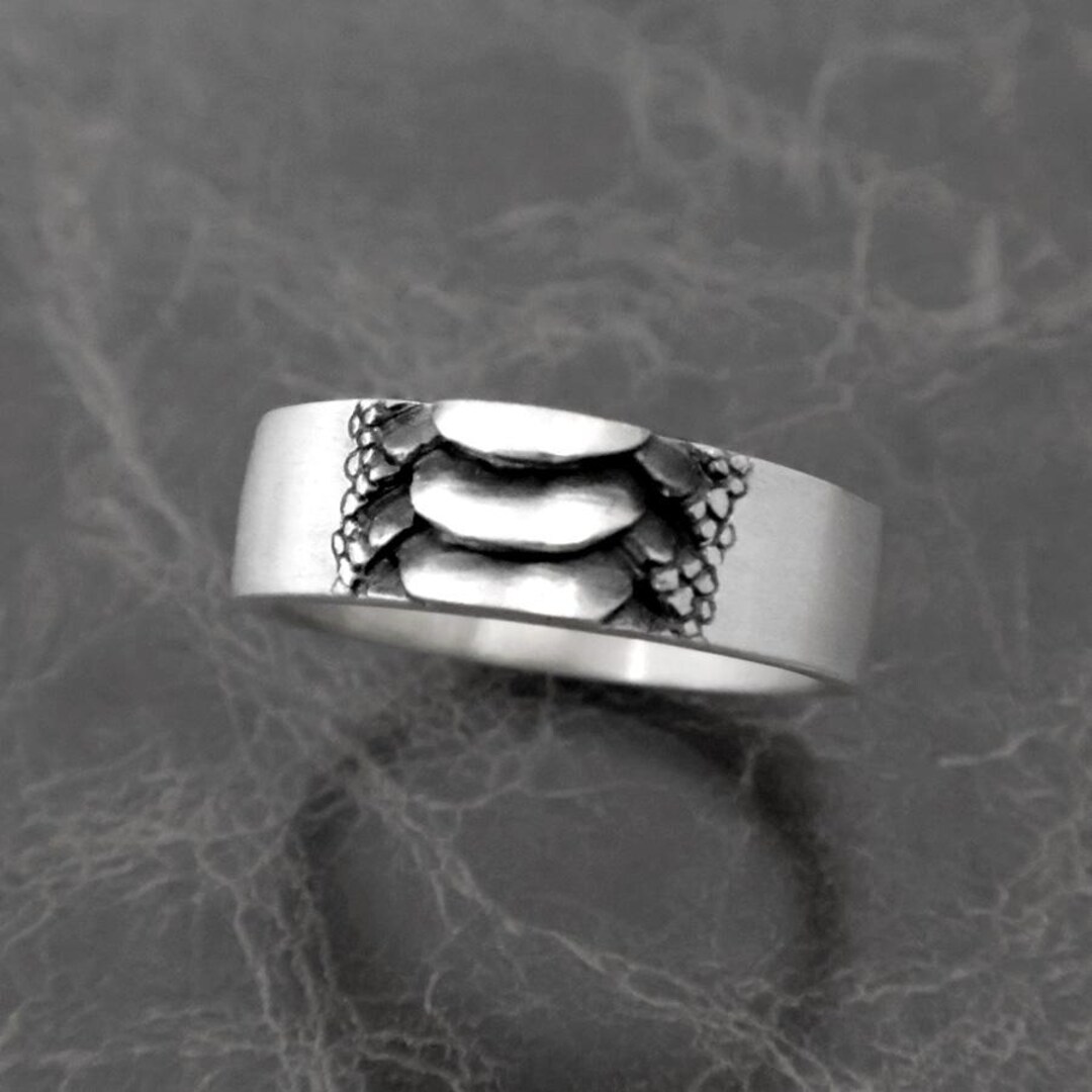 Scale Ring - Etsy