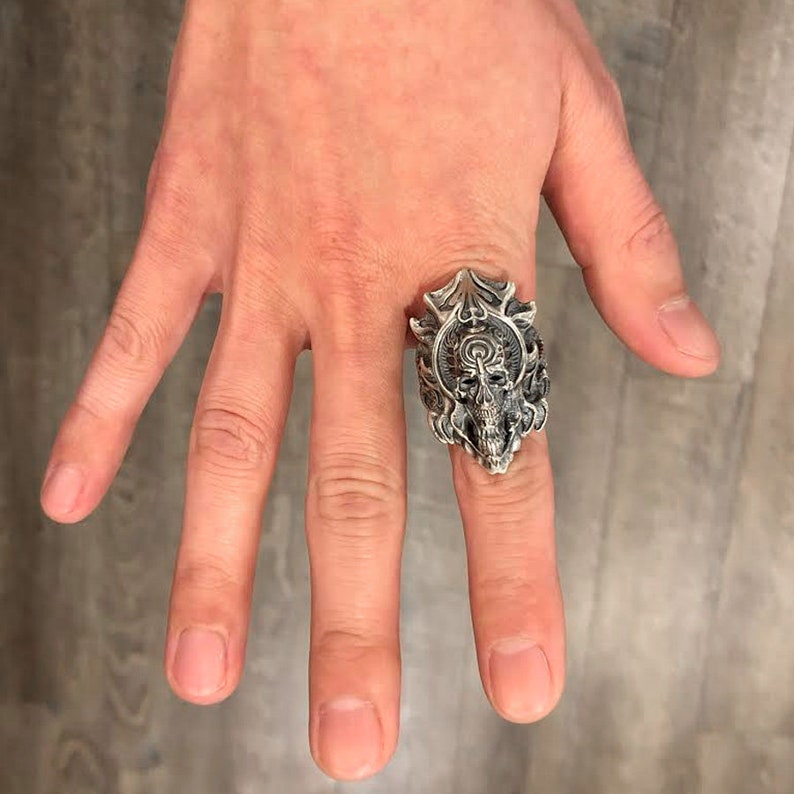 Parasite Ring | Etsy