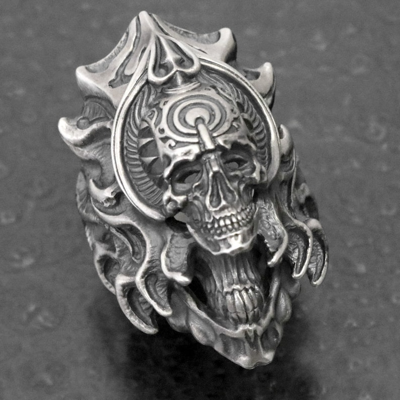 Parasite Ring | Etsy
