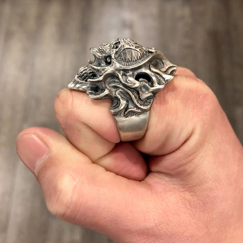 Parasite Ring | Etsy