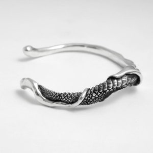 KOUNRYUSUI (RYU) Bangle - Etsy