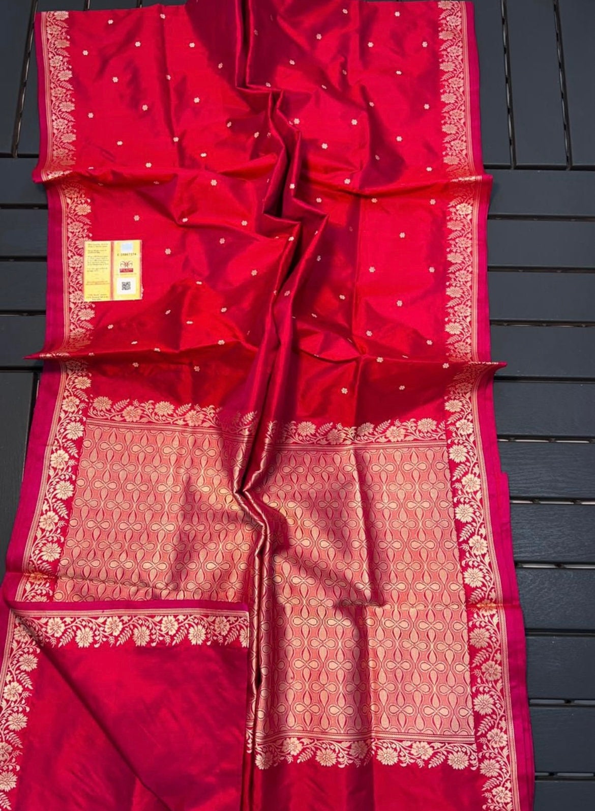 Beautiful Handloom Pure Banarasi Katan Silk Sari With Resham Booties ...