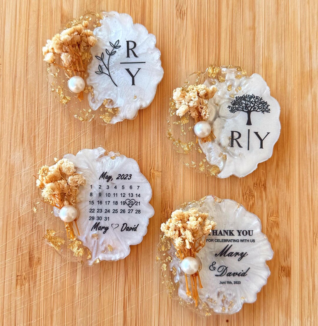 Personalized Magnet Wedding Favor: Epoxy Dried Flower, Bridal Gift - Etsy