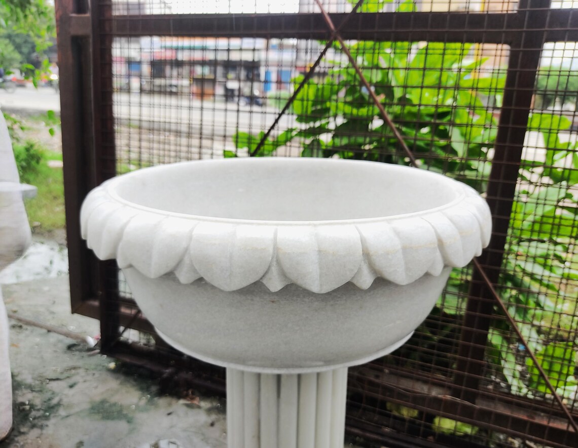 Elegant Handcrafted Marble Pedestal Bird Bath With Scalloped Bowl Edge ...