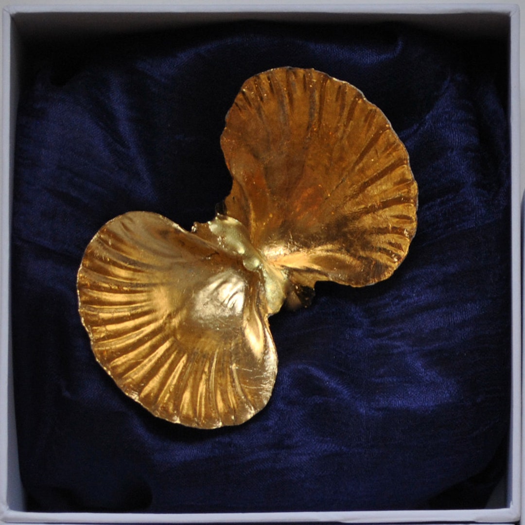 Golden Shell - Altar, Prayer, Meditation - Best Christmas Gift - Etsy