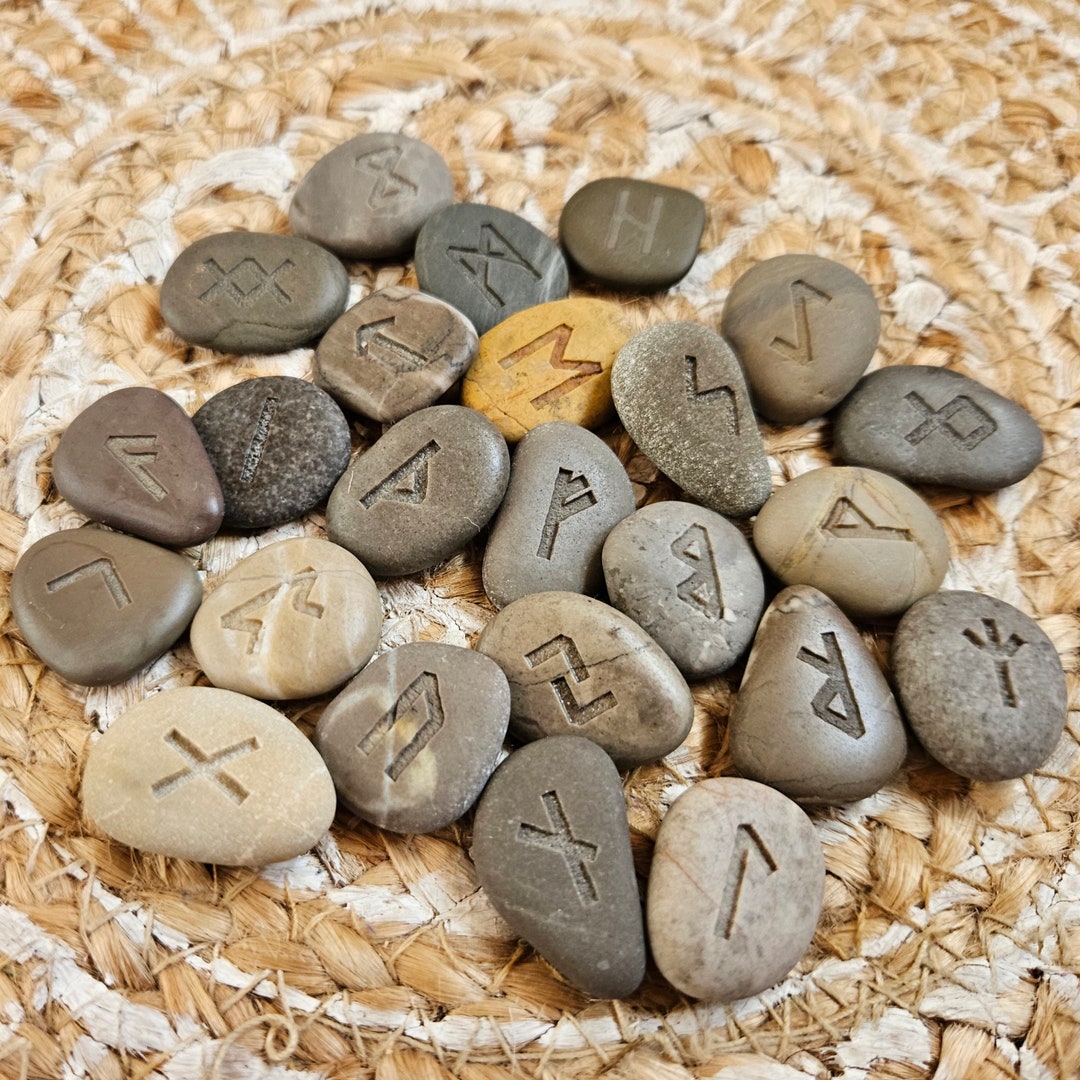 Sea Stone Rune, Rune Stones, Spiritual Stones, Futhark Reiki, Rune ...
