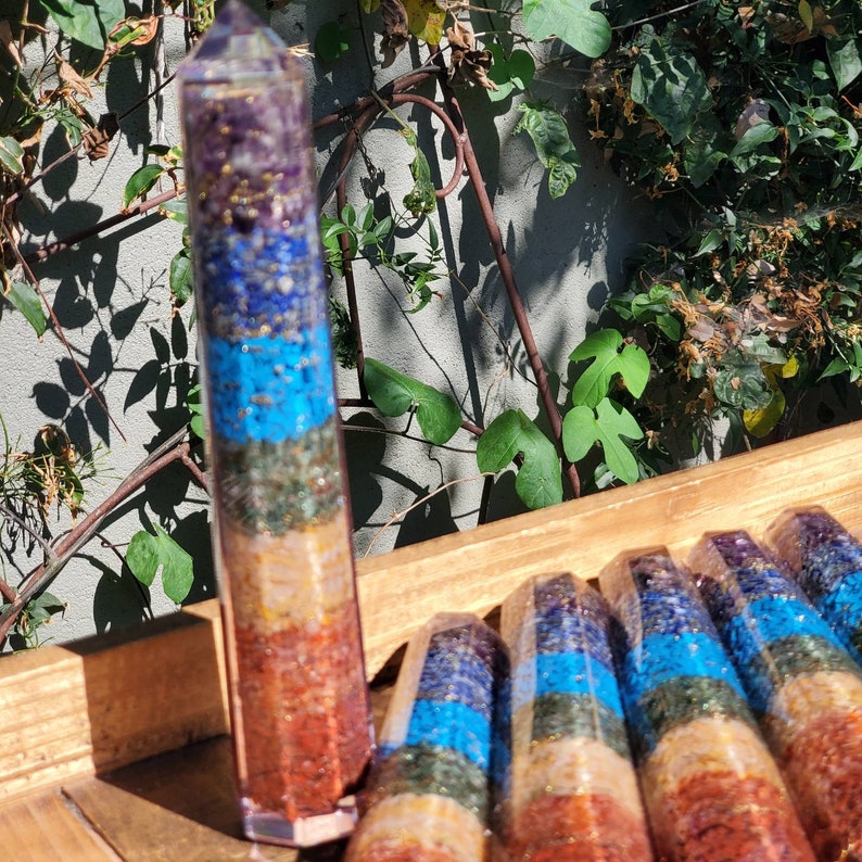 7 Chakra Orgonite Wands, Orgone Towers, 7 Crystal Orgonite Tower - Etsy