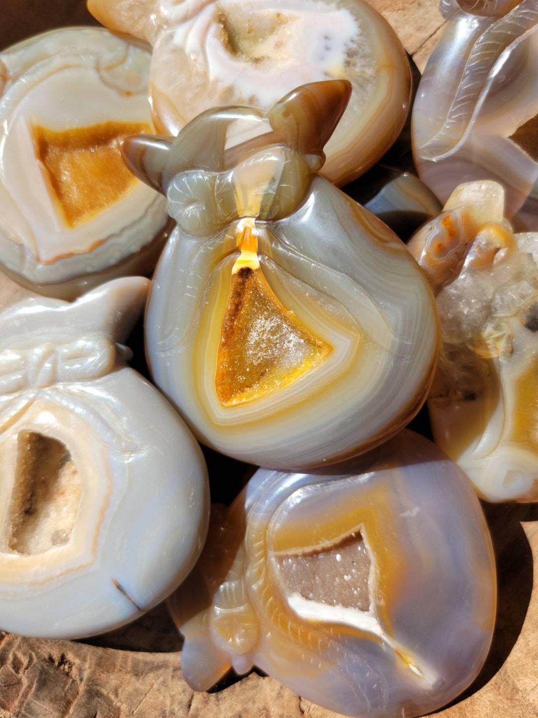 Polished Agate Abundance Bags, Hand Carved Agate With Druzy Carvings as ...