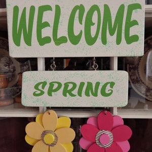 Spring Flowers Welcome Sign - Etsy