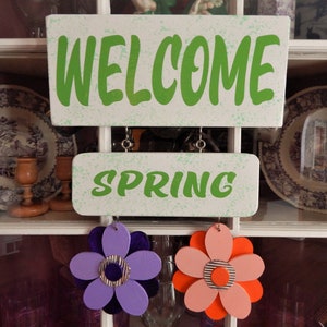 Spring Flowers Welcome Sign - Etsy