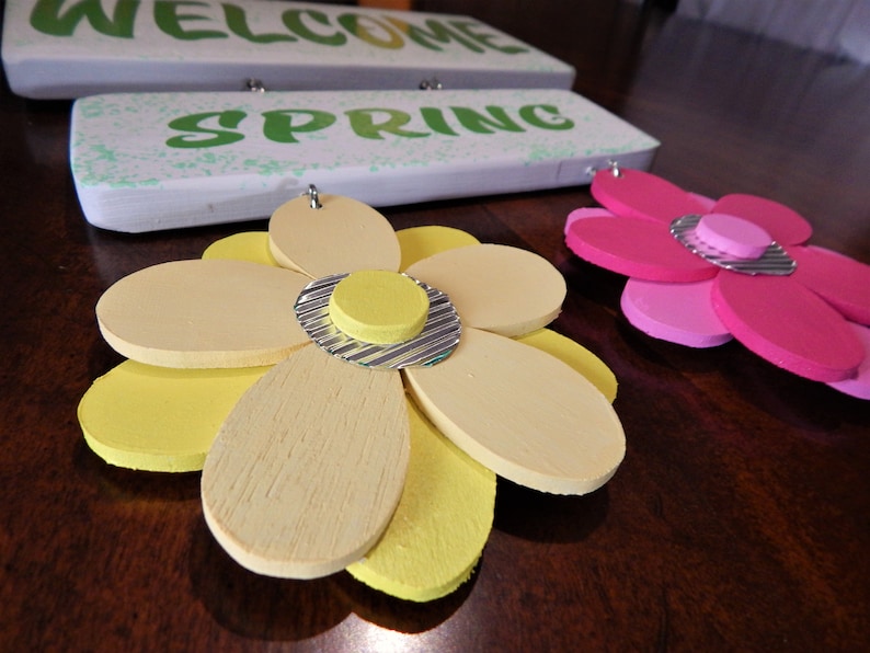 Spring Flowers Welcome Sign | Etsy