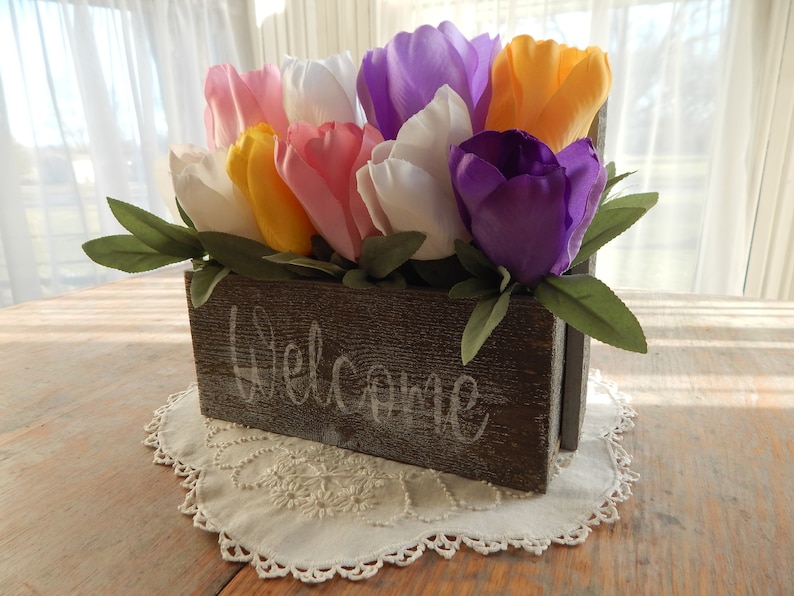 Rustic Wooden Caddy With Tulip Arrangement - Etsy