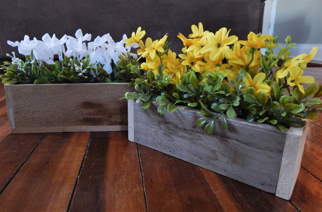Small Rustic Wooden Box With Wildflowers - Etsy