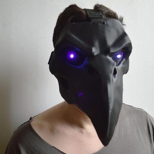 Gothic Crow / Plague Doctor Mask With Straps and LEDS Cosplay Costume ...