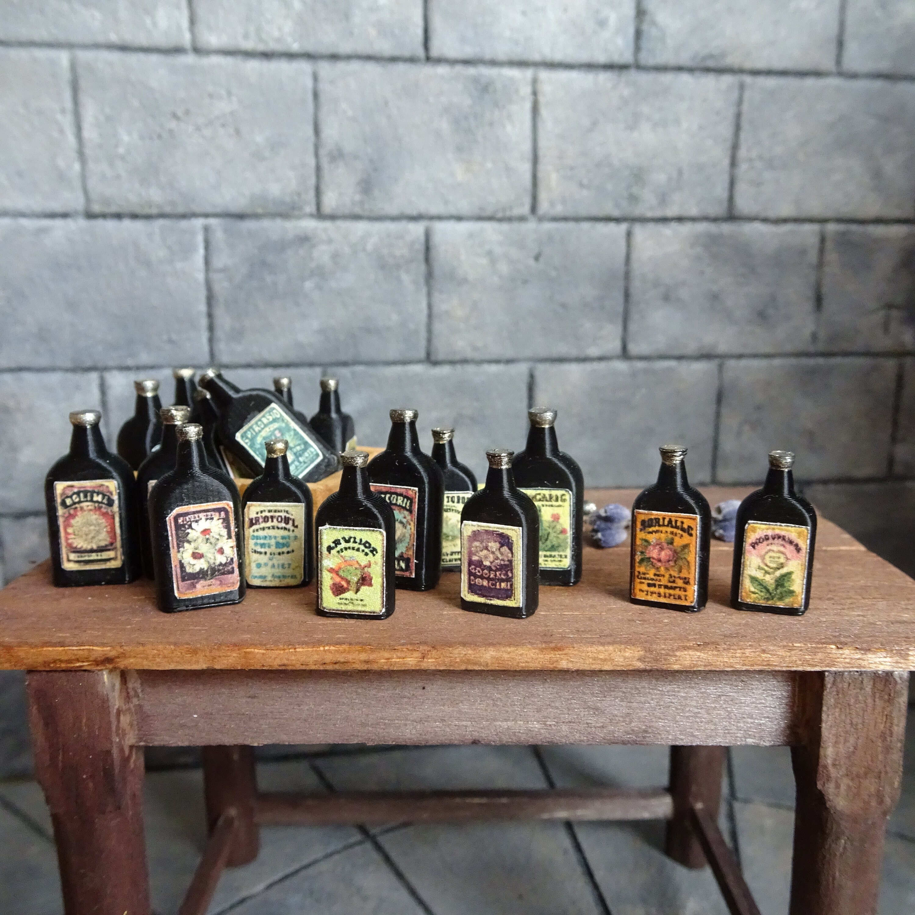Miniature Bottles, Medieval Apothecary, Dollhouse, Herbalist Victorian ...