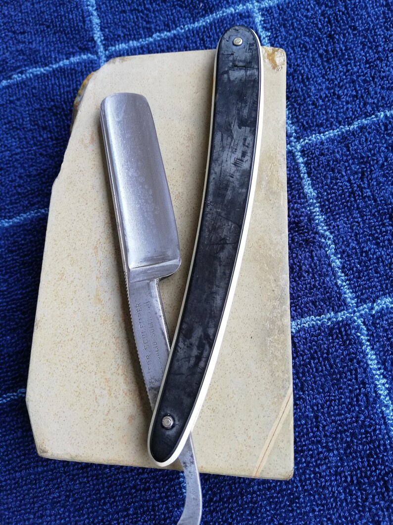 Antique Razor - Friedrich Schlemper. Solingen-merscheid in 1925. 'focus ...