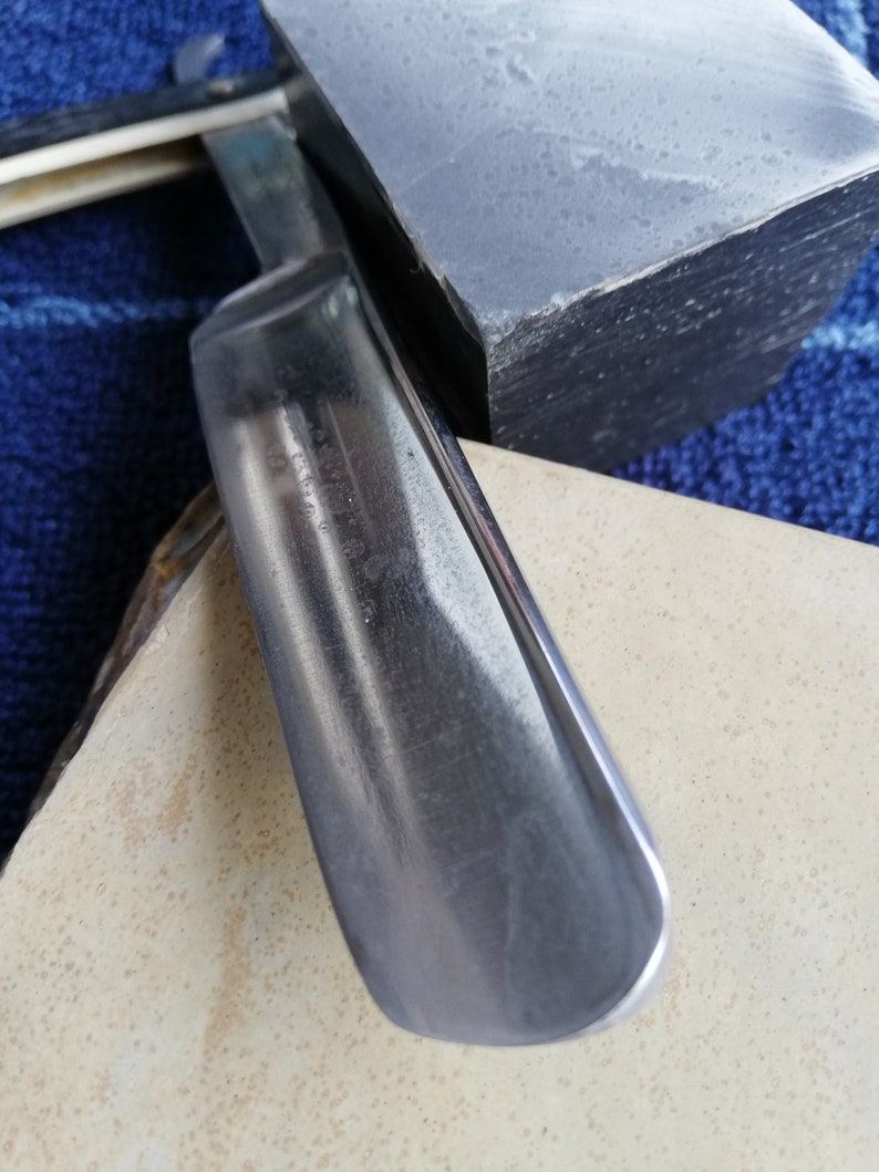 Antique Razor - Friedrich Schlemper. Solingen-merscheid in 1925. 'focus ...