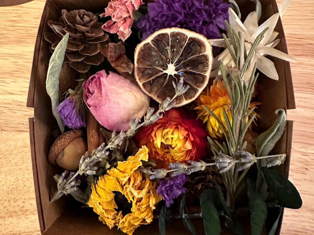 Dried Flower & Herb Craft Box: Natural Home Decor Accents - Etsy