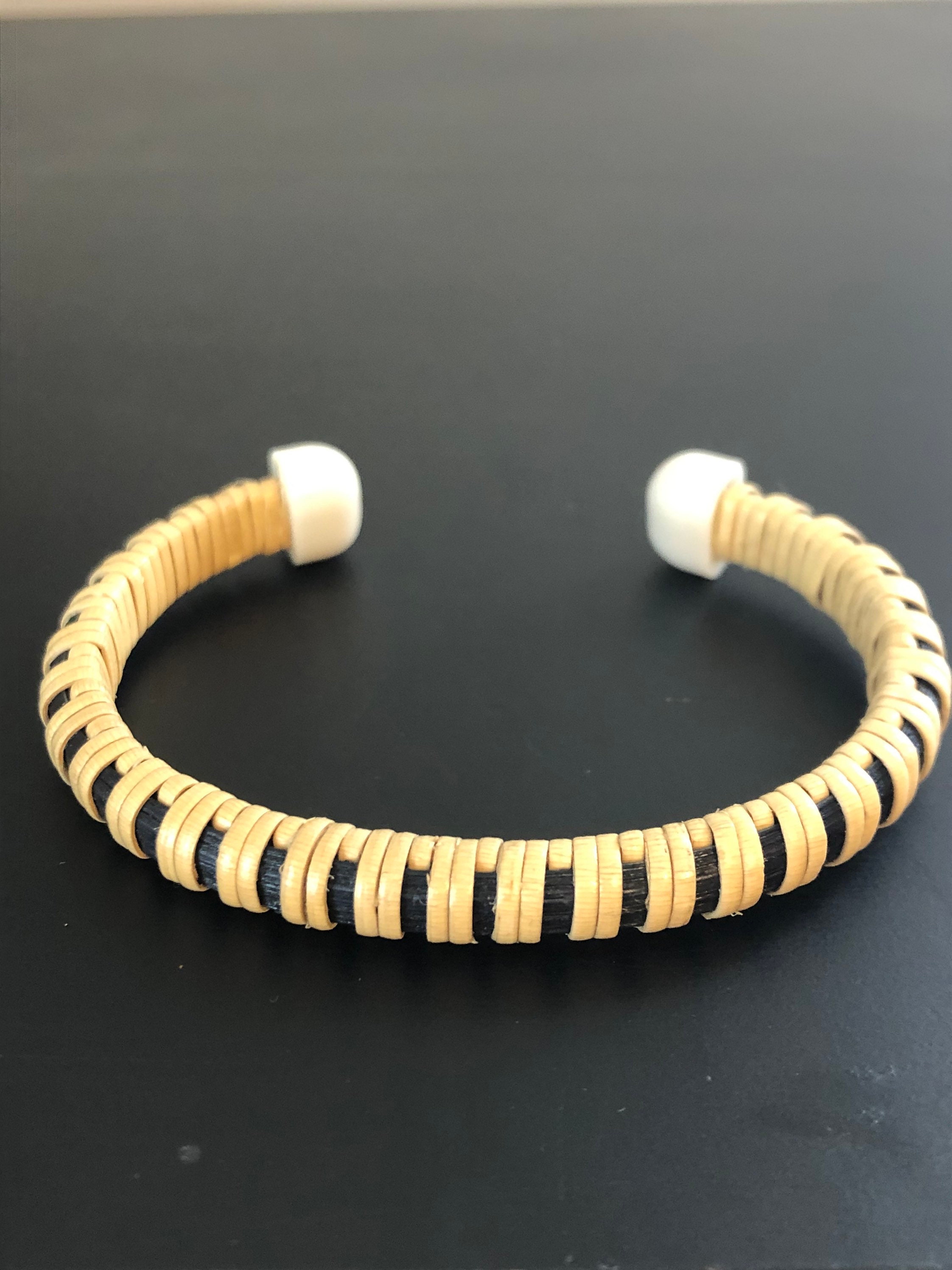 1/4 Corian Nantucket Basket Bracelet With Custom Scrimshaw Free ...