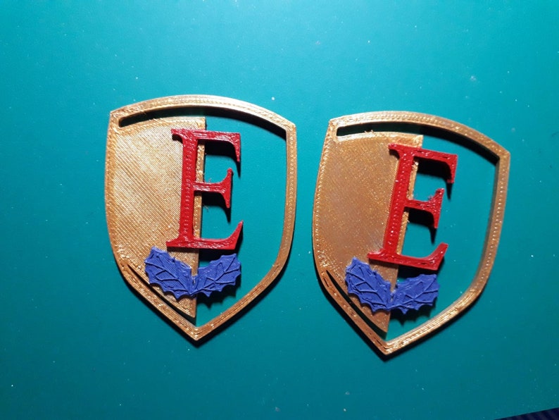 Escudo Elite Gold. Shield Badge Decor Keyring - Etsy