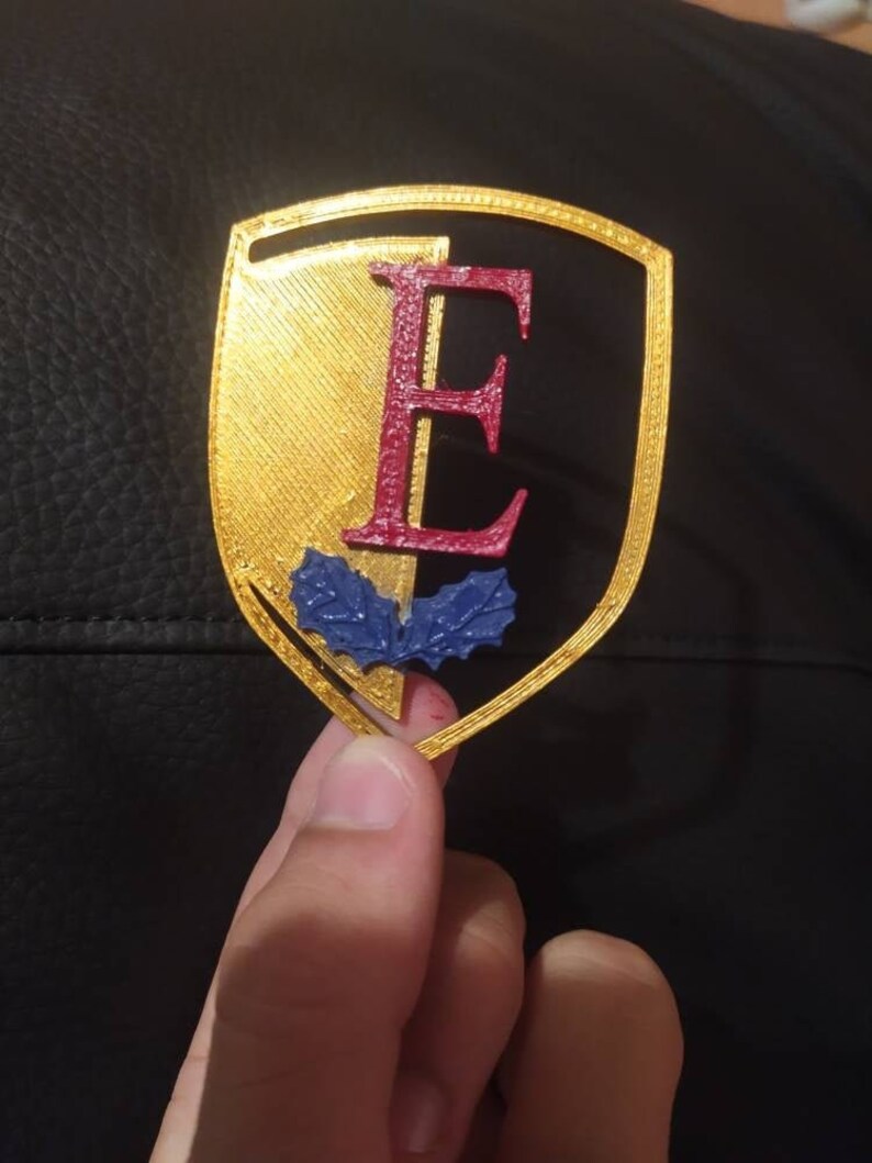 Escudo Elite Gold. Shield Badge Decor Keyring - Etsy